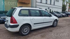 Белый Пежо 307 2003 в Даугавпилс, объемом двигателя 2.00 л и пробегом 0 тыс. км за 1750 €, фото 7 на AUTOMOTO.COM.LV