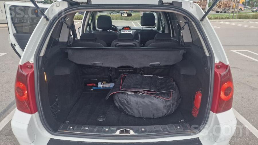 Balts Peugeot 307 2007 Jelgava, ar dzinēja tilpumu 1.60 L un nobraukumu 297 tūkst. km par 1200 €, foto 5 vietnē AUTOMOTO.COM.LV