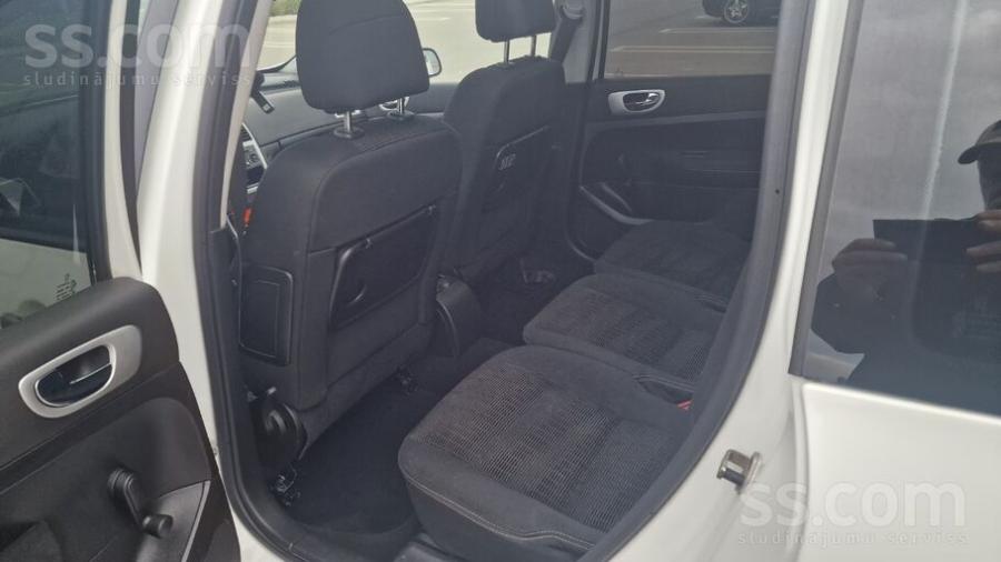Balts Peugeot 307 2007 Jelgava, ar dzinēja tilpumu 1.60 L un nobraukumu 297 tūkst. km par 1200 €, foto 12 vietnē AUTOMOTO.COM.LV