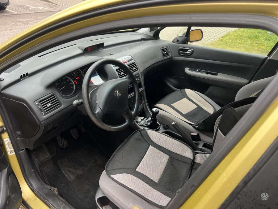 Dzeltens Peugeot 307 2001 Viļņa, ar dzinēja tilpumu 1.60 L un nobraukumu 250 tūkst. km par 580 €, foto 10 vietnē AUTOMOTO.COM.LV