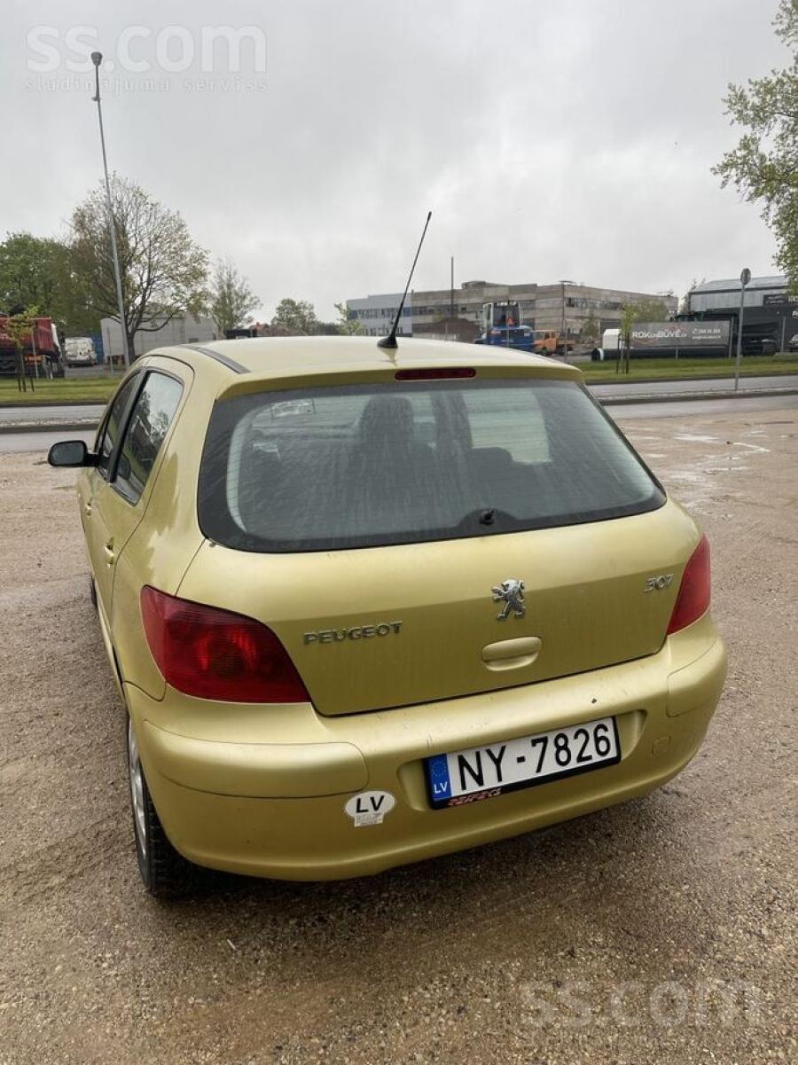 Yellow Peugeot 307 2003 in Riga, with an engine capacity of 1.60 L and mileage of 182 thousand km for 1250 €, photo 2 on AUTOMOTO.COM.LV