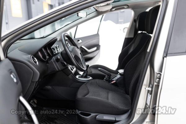 Smilšu krāsa Peugeot 308 2010 Tallina, ar dzinēja tilpumu 1.60 L un nobraukumu 175 tūkst. km par 2599 €, foto 8 vietnē AUTOMOTO.COM.LV