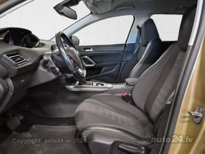 Smilšu krāsa Peugeot 308 2018 Tallina, ar dzinēja tilpumu 1.20 L un nobraukumu 95 tūkst. km par 9990 €, foto 12 vietnē AUTOMOTO.COM.LV