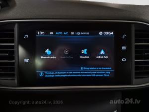 Smilšu krāsa Peugeot 308 2018 Tallina, ar dzinēja tilpumu 1.20 L un nobraukumu 95 tūkst. km par 9990 €, foto 18 vietnē AUTOMOTO.COM.LV