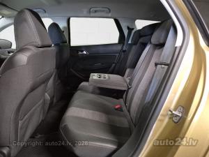Smilšu krāsa Peugeot 308 2018 Tallina, ar dzinēja tilpumu 1.20 L un nobraukumu 95 tūkst. km par 9990 €, foto 19 vietnē AUTOMOTO.COM.LV