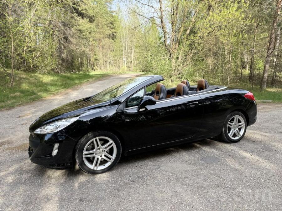 Black Peugeot 308 2009 in Rezekne, with an engine capacity of 2.00 L and mileage of 292 thousand km for 4000 €, photo 4 on AUTOMOTO.COM.LV