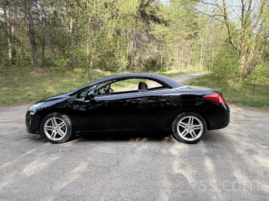 Black Peugeot 308 2009 in Rezekne, with an engine capacity of 2.00 L and mileage of 292 thousand km for 4000 €, photo 12 on AUTOMOTO.COM.LV