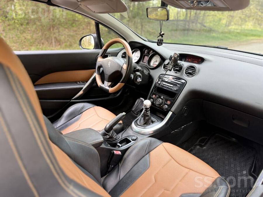 Black Peugeot 308 2009 in Rezekne, with an engine capacity of 2.00 L and mileage of 292 thousand km for 4000 €, photo 15 on AUTOMOTO.COM.LV