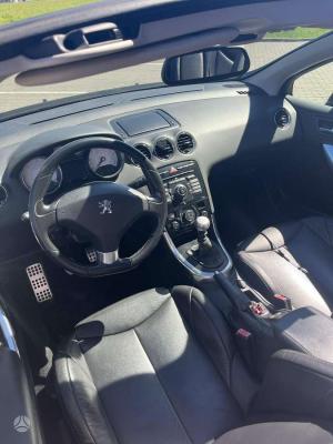 Black Peugeot 308 2010 in Kaunas, with an engine capacity of 2.00 L and mileage of 261 thousand km for 4500 €, photo 10 on AUTOMOTO.COM.LV