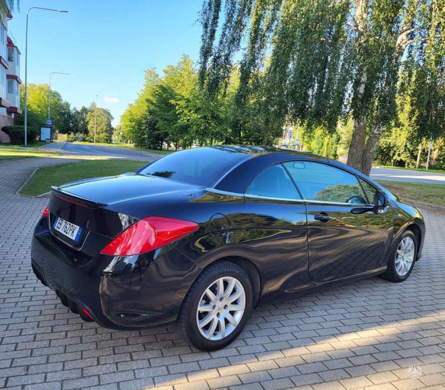 Black Peugeot 308 2010 in Siauliai, with an engine capacity of 1.60 L and mileage of 0 thousand km for 2990 €, photo 5 on AUTOMOTO.COM.LV