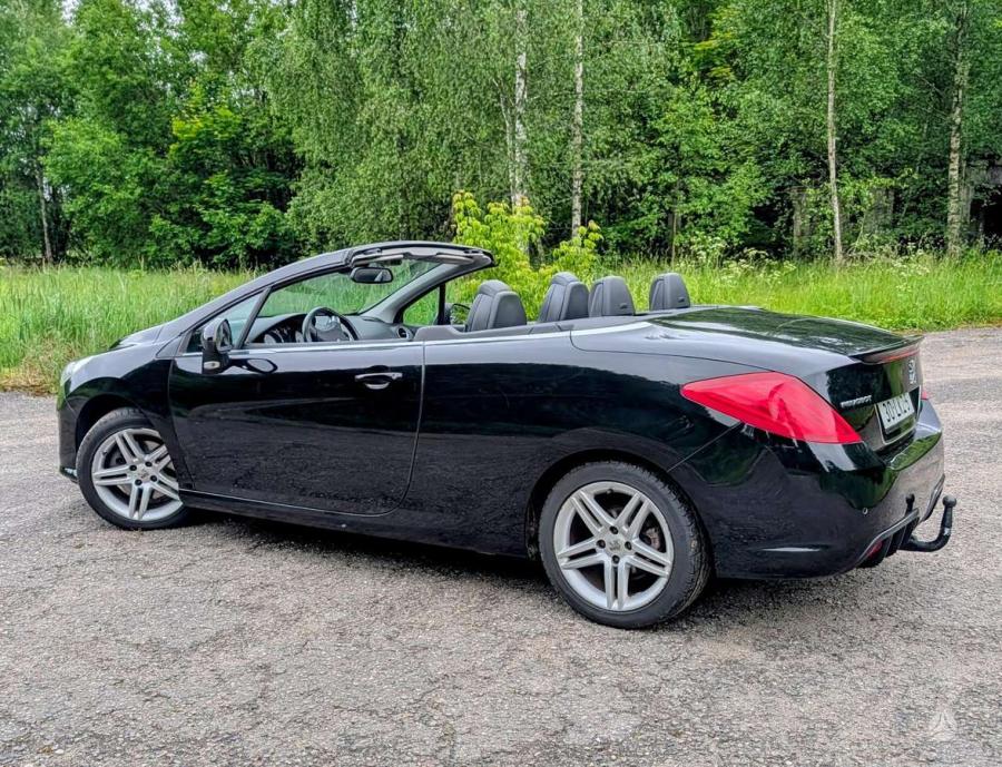 Black Peugeot 308 2011 in Alytus, with an engine capacity of 1.60 L and mileage of 225 thousand km for 4500 €, photo 5 on AUTOMOTO.COM.LV