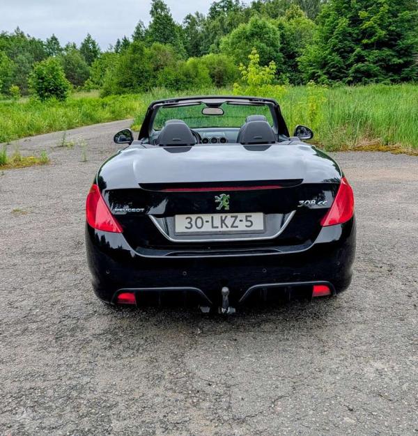 Melns Peugeot 308 2011 Alīta, ar dzinēja tilpumu 1.60 L un nobraukumu 225 tūkst. km par 4500 €, foto 5 vietnē AUTOMOTO.COM.LV
