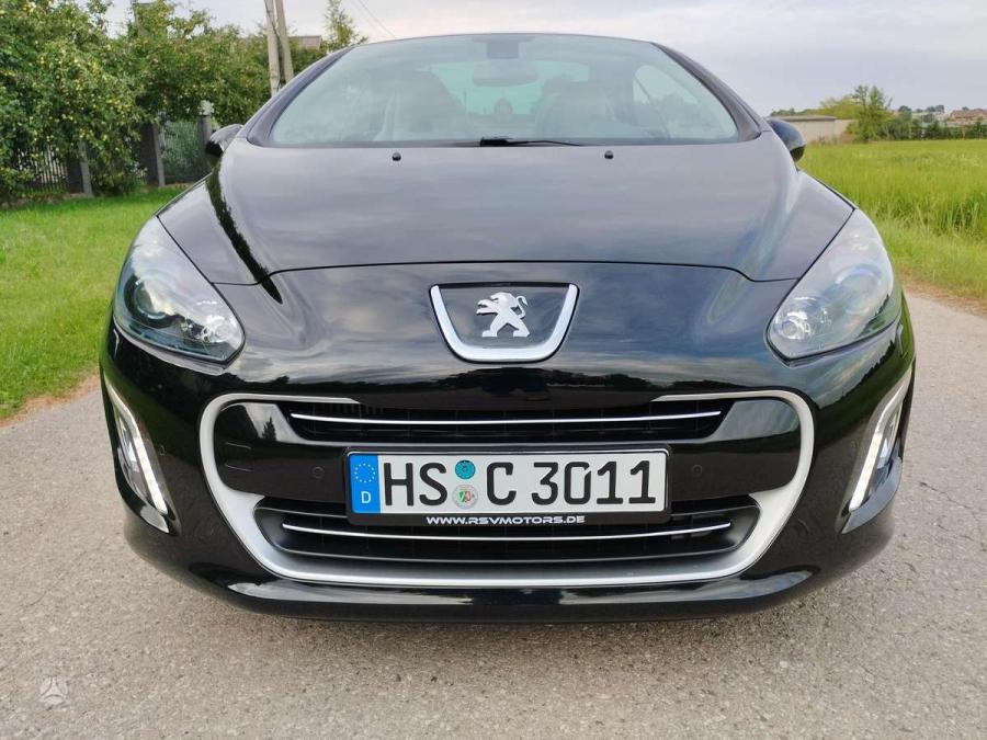 Black Peugeot 308 2013 in Raseiniai, with an engine capacity of 1.60 L and mileage of 163 thousand km for 6400 €, photo 5 on AUTOMOTO.COM.LV