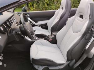 Black Peugeot 308 2013 in Raseiniai, with an engine capacity of 1.60 L and mileage of 163 thousand km for 6400 €, photo 8 on AUTOMOTO.COM.LV