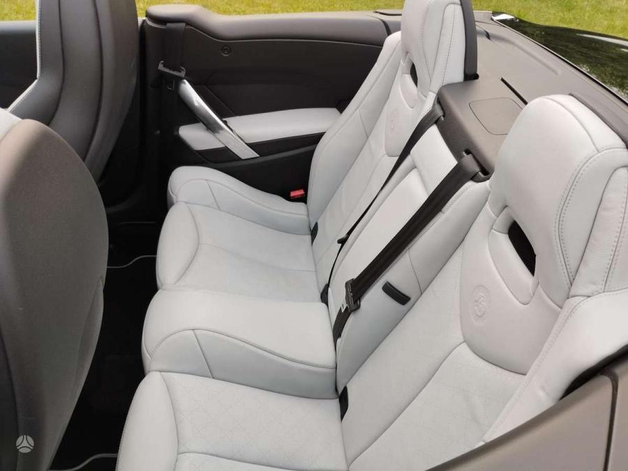 Black Peugeot 308 2013 in Raseiniai, with an engine capacity of 1.60 L and mileage of 163 thousand km for 6400 €, photo 9 on AUTOMOTO.COM.LV