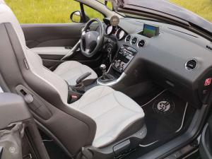 Black Peugeot 308 2013 in Raseiniai, with an engine capacity of 1.60 L and mileage of 163 thousand km for 6400 €, photo 13 on AUTOMOTO.COM.LV