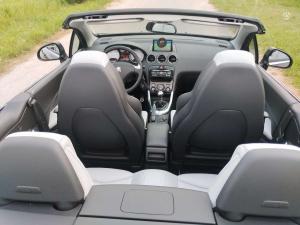 Black Peugeot 308 2013 in Raseiniai, with an engine capacity of 1.60 L and mileage of 163 thousand km for 6400 €, photo 14 on AUTOMOTO.COM.LV