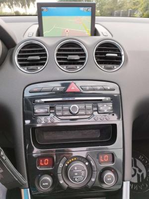 Black Peugeot 308 2013 in Raseiniai, with an engine capacity of 1.60 L and mileage of 163 thousand km for 6400 €, photo 16 on AUTOMOTO.COM.LV