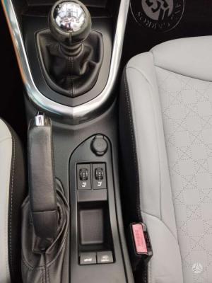 Black Peugeot 308 2013 in Raseiniai, with an engine capacity of 1.60 L and mileage of 163 thousand km for 6400 €, photo 17 on AUTOMOTO.COM.LV