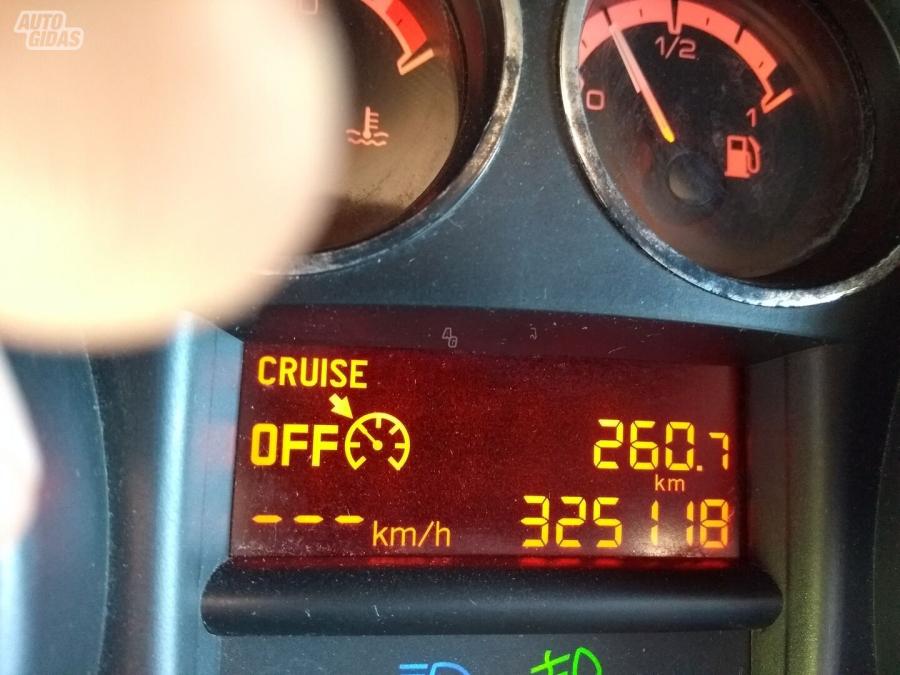 Black Peugeot 308 2008 in Vilkaviskis, with an engine capacity of 1.60 L and mileage of 300 thousand km for 1550 €, photo 9 on AUTOMOTO.COM.LV