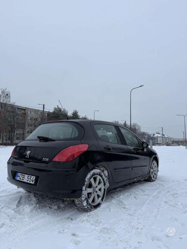 Black Peugeot 308 2008 in Kaunas, with an engine capacity of 1.56 L and mileage of 310 thousand km for 1750 €, photo 7 on AUTOMOTO.COM.LV