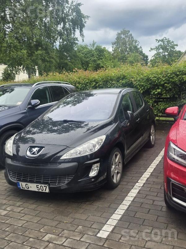 Black Peugeot 308 2008 in Riga, with an engine capacity of 1.60 L and mileage of 242 thousand km for 1450 €, photo 2 on AUTOMOTO.COM.LV