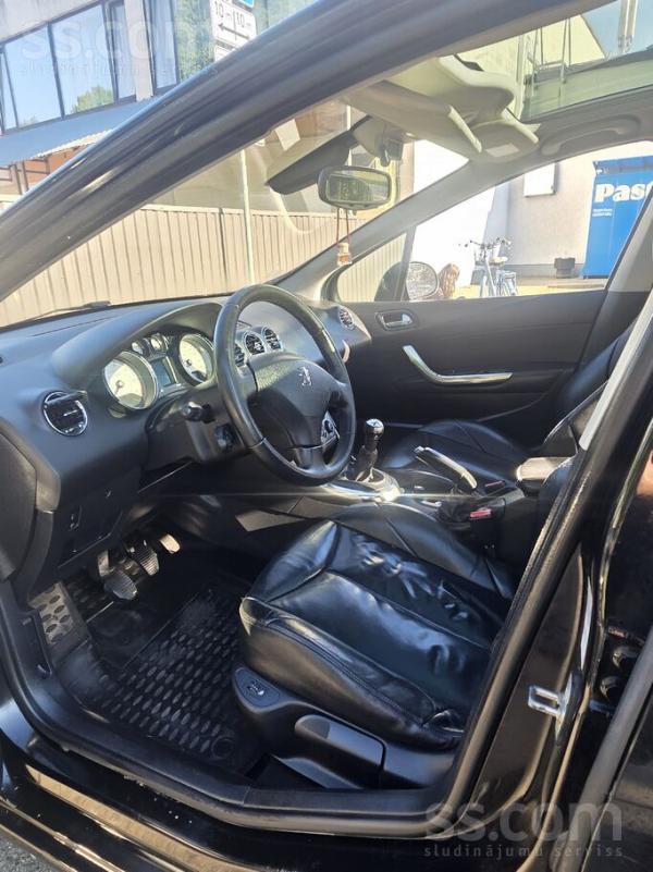 Melns Peugeot 308 2008 Rīga, ar dzinēja tilpumu 1.60 L un nobraukumu 244 tūkst. km par 1450 €, foto 7 vietnē AUTOMOTO.COM.LV