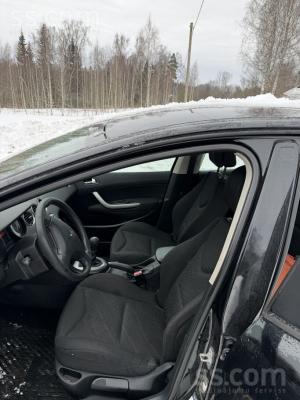 Черный Пежо 308 2008 в Валка, объемом двигателя 1.60 л и пробегом 250 тыс. км за 1600 €, фото  на AUTOMOTO.COM.LV