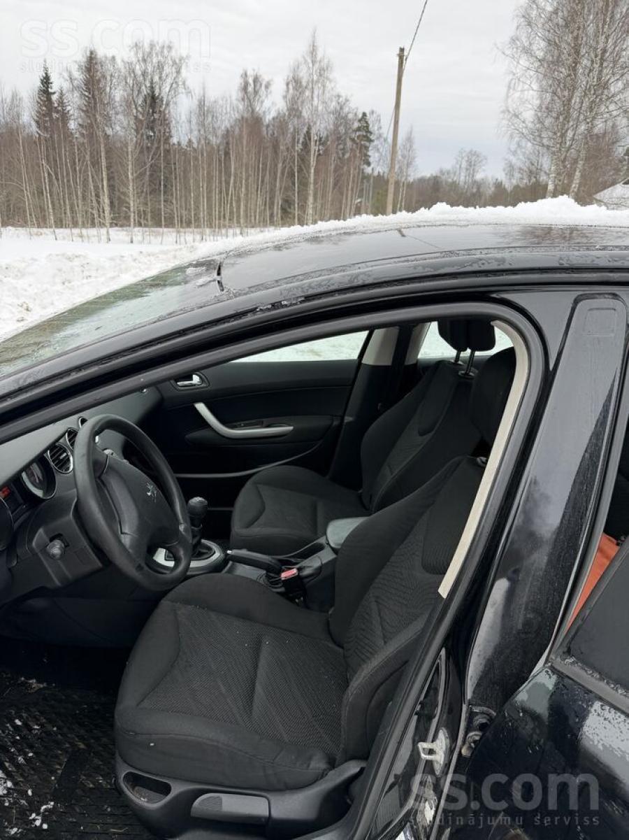 Черный Пежо 308 2008 в Валка, объемом двигателя 1.60 л и пробегом 250 тыс. км за 1600 €, фото 1 на AUTOMOTO.COM.LV