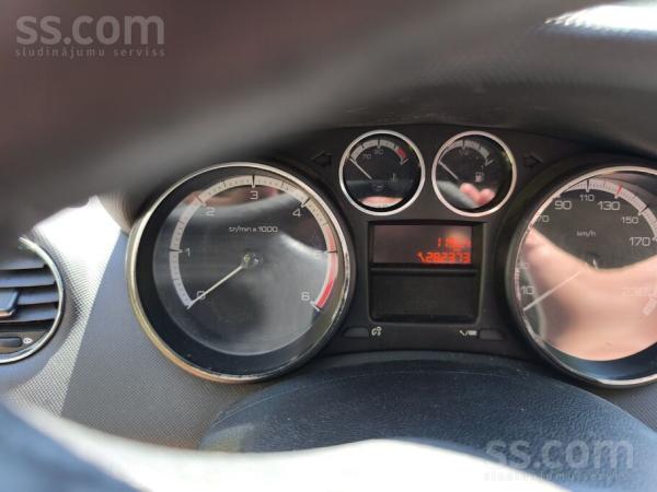 Melns Peugeot 308 2008 Rīga, ar dzinēja tilpumu 1.60 L un nobraukumu 282 tūkst. km par 1300 €, foto 5 vietnē AUTOMOTO.COM.LV