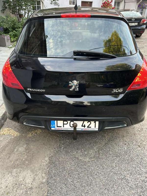 Melns Peugeot 308 2008 Viļņa, ar dzinēja tilpumu 1.60 L un nobraukumu 188 tūkst. km par 1000 €, foto 4 vietnē AUTOMOTO.COM.LV