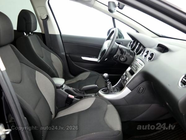 Black Peugeot 308 2008 in Tallinn, with an engine capacity of 2.00 L and mileage of 262 thousand km for 1499 €, photo 6 on AUTOMOTO.COM.LV