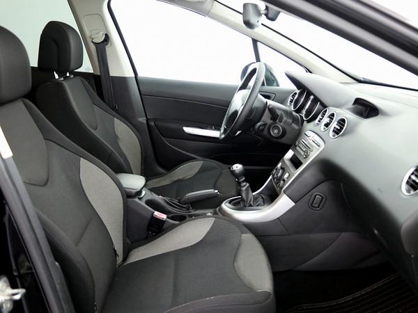 Melns Peugeot 308 2008 Tallina, ar dzinēja tilpumu 2.00 L un nobraukumu 262 tūkst. km par 1499 €, foto 6 vietnē AUTOMOTO.COM.LV