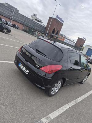 Black Peugeot 308 2008 in Siauliai, with an engine capacity of 2.00 L and mileage of 400 thousand km for 1650 €, photo 3 on AUTOMOTO.COM.LV