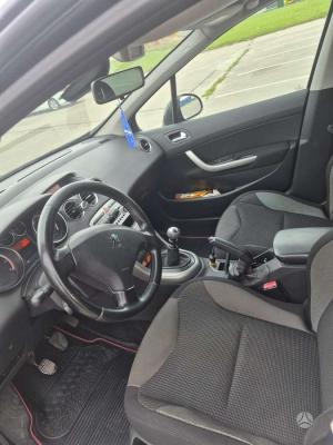 Black Peugeot 308 2008 in Siauliai, with an engine capacity of 2.00 L and mileage of 400 thousand km for 1650 €, photo 8 on AUTOMOTO.COM.LV