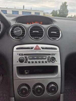 Black Peugeot 308 2008 in Siauliai, with an engine capacity of 2.00 L and mileage of 400 thousand km for 1650 €, photo 9 on AUTOMOTO.COM.LV