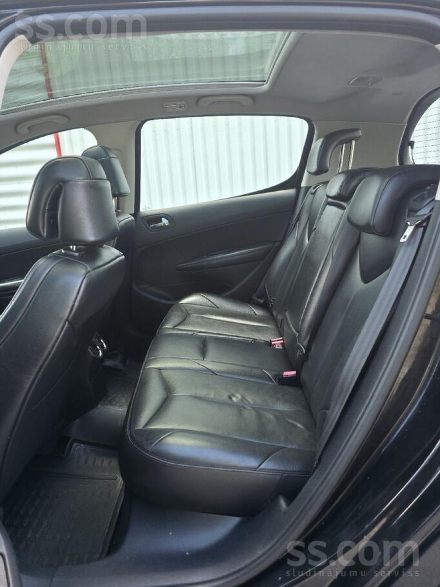 Melns Peugeot 308 2008 Rīga, ar dzinēja tilpumu 1.60 L un nobraukumu 245 tūkst. km par 950 €, foto 5 vietnē AUTOMOTO.COM.LV