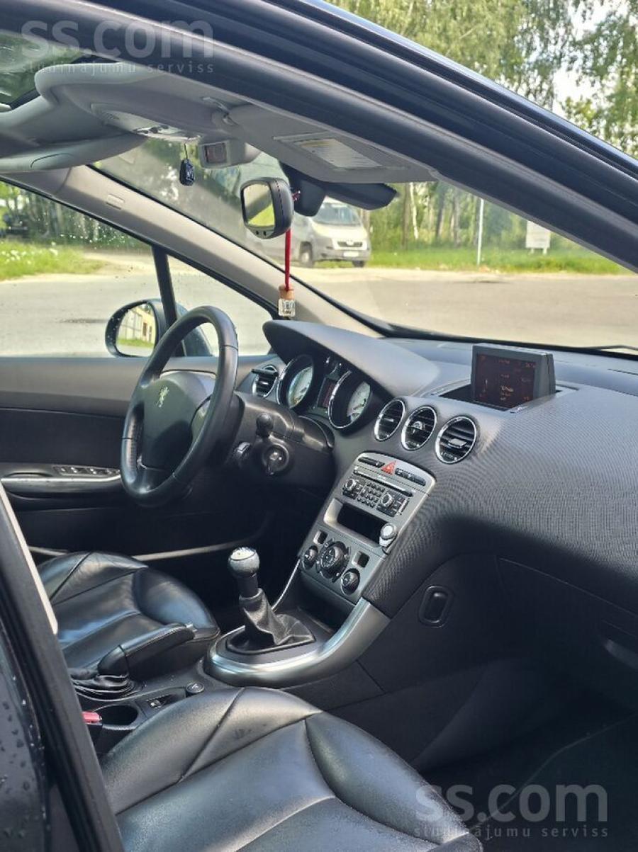 Melns Peugeot 308 2008 Rīga, ar dzinēja tilpumu 1.60 L un nobraukumu 245 tūkst. km par 950 €, foto 6 vietnē AUTOMOTO.COM.LV