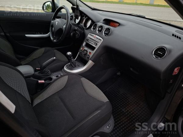 Peugeot 308 2008 Valka vietnÄ Melns Peugeot 308 2008 Valka, ar dzinÄja tilpumu 2.00 L un nobraukumu 285 tÅ«kst. km par 2500 ā¬, foto 7 vietnÄ AUTOMOTO.COM.LV
