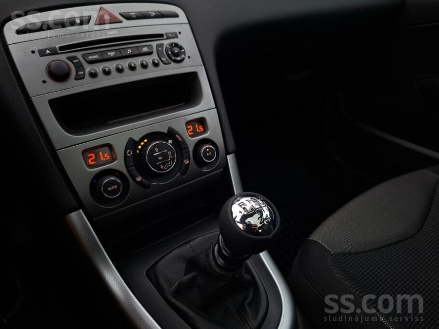 Melns Peugeot 308 2008 Valka, ar dzinēja tilpumu 2.00 L un nobraukumu 285 tūkst. km par 2500 €, foto 10 vietnē AUTOMOTO.COM.LV