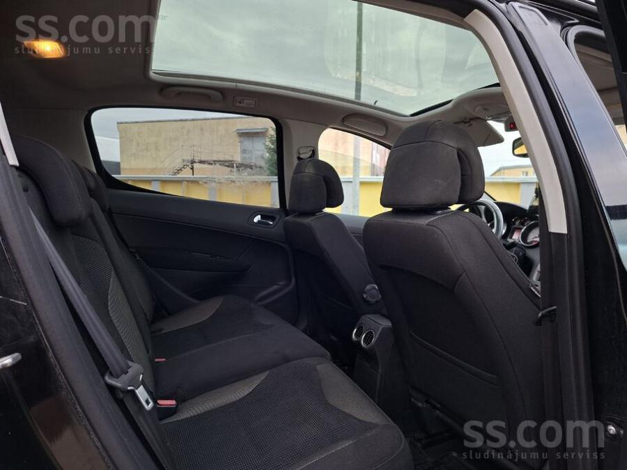Melns Peugeot 308 2008 Valka, ar dzinēja tilpumu 2.00 L un nobraukumu 285 tūkst. km par 2500 €, foto 14 vietnē AUTOMOTO.COM.LV