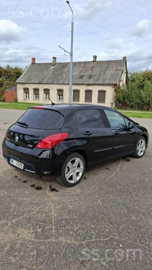 Melns Peugeot 308 2008 Daugavpils, ar dzinēja tilpumu 1.60 L un nobraukumu 344 tūkst. km par 2200 €, foto 4 vietnē AUTOMOTO.COM.LV