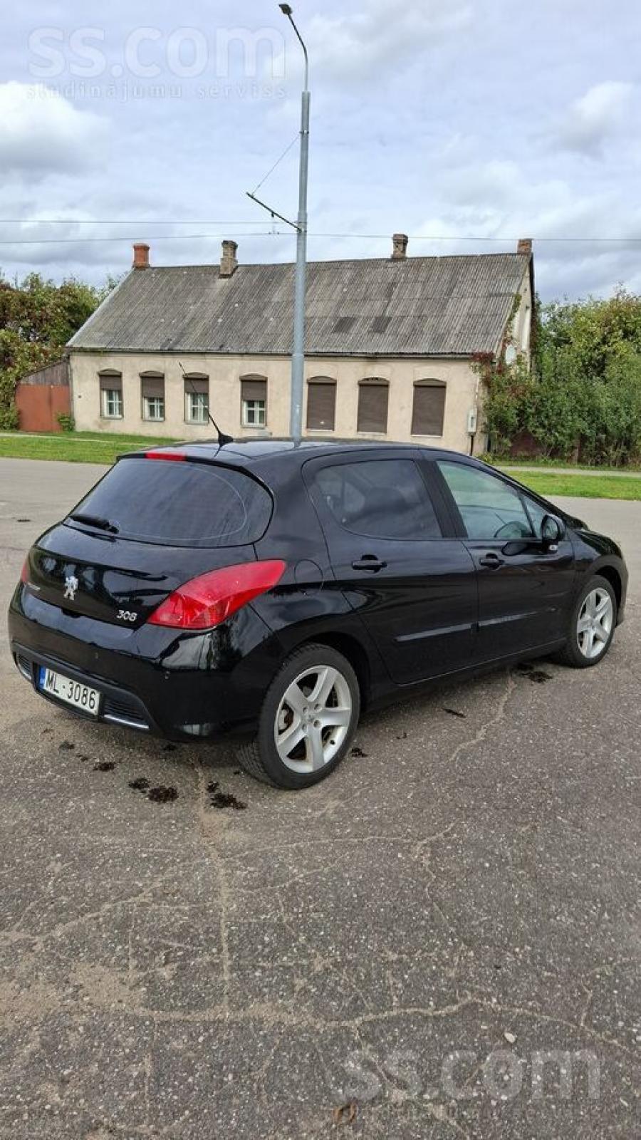 Melns Peugeot 308 2008 Daugavpils, ar dzinēja tilpumu 1.60 L un nobraukumu 344 tūkst. km par 2200 €, foto 4 vietnē AUTOMOTO.COM.LV