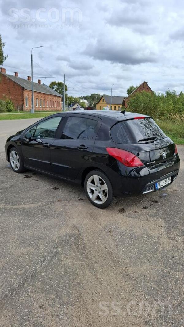 Peugeot 308 2008 Daugavpils vietnē Melns Peugeot 308 2008 Daugavpils, ar dzinēja tilpumu 1.60 L un nobraukumu 344 tūkst. km par 2200 €, foto 6 vietnē AUTOMOTO.COM.LV
