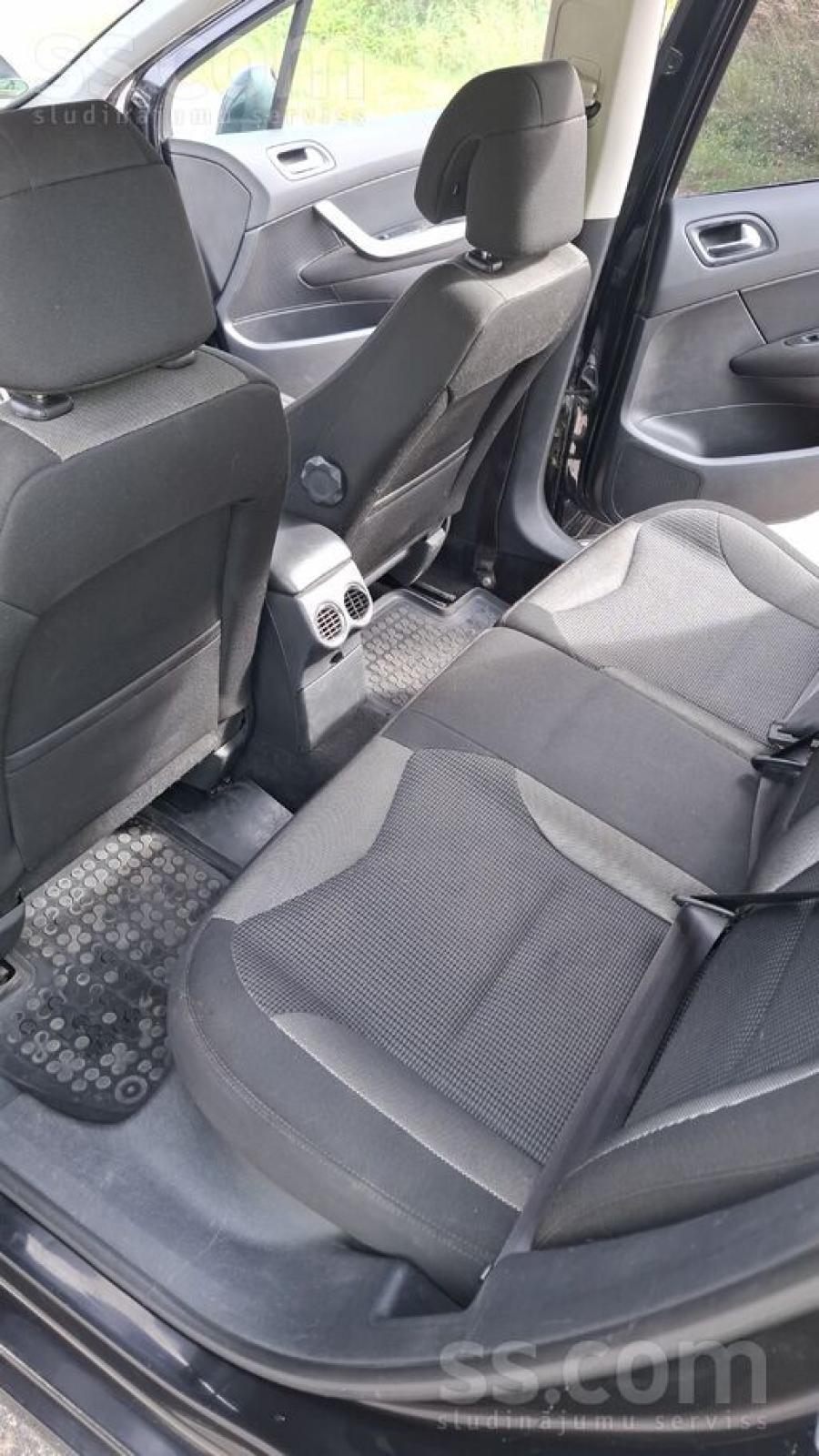 Melns Peugeot 308 2008 Daugavpils, ar dzinēja tilpumu 1.60 L un nobraukumu 344 tūkst. km par 2200 €, foto 9 vietnē AUTOMOTO.COM.LV