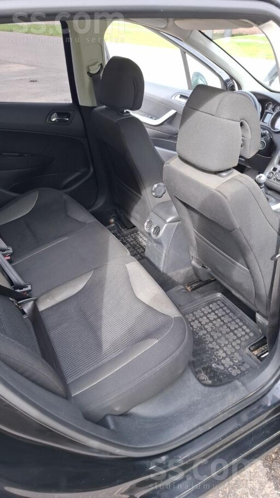 Melns Peugeot 308 2008 Daugavpils, ar dzinēja tilpumu 1.60 L un nobraukumu 344 tūkst. km par 2200 €, foto 10 vietnē AUTOMOTO.COM.LV