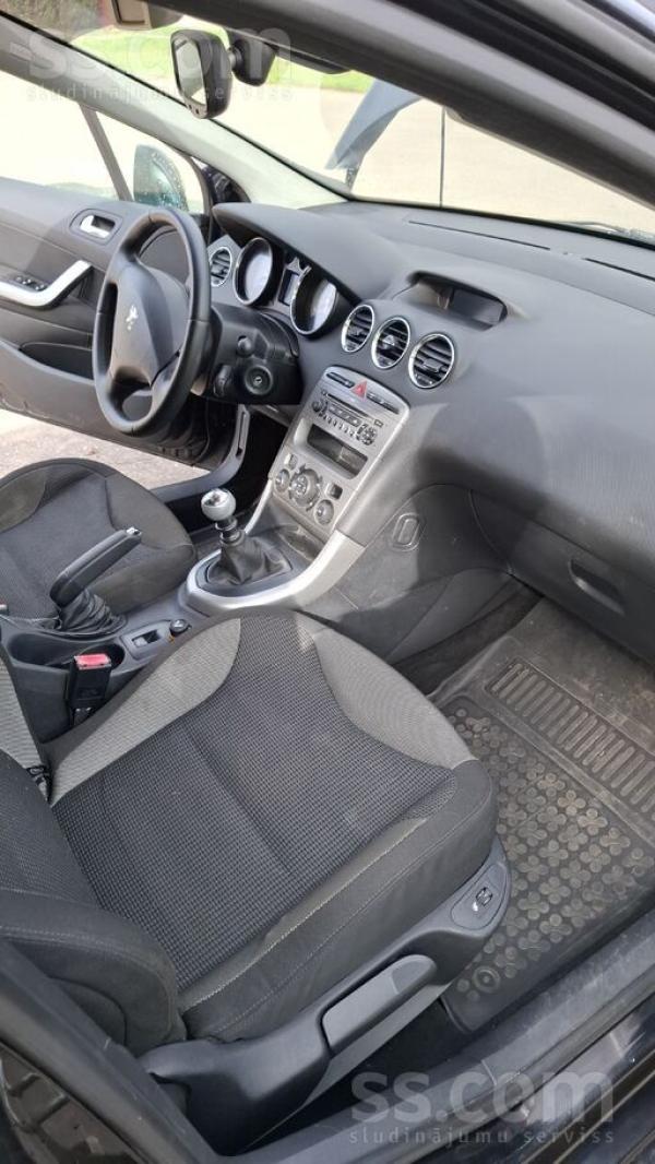 Peugeot 308 2008 Daugavpils vietnē Melns Peugeot 308 2008 Daugavpils, ar dzinēja tilpumu 1.60 L un nobraukumu 344 tūkst. km par 2200 €, foto 11 vietnē AUTOMOTO.COM.LV