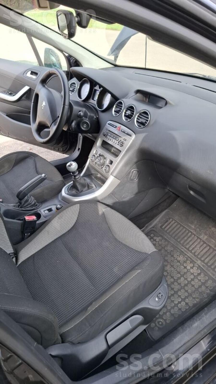Melns Peugeot 308 2008 Daugavpils, ar dzinēja tilpumu 1.60 L un nobraukumu 344 tūkst. km par 2200 €, foto 11 vietnē AUTOMOTO.COM.LV