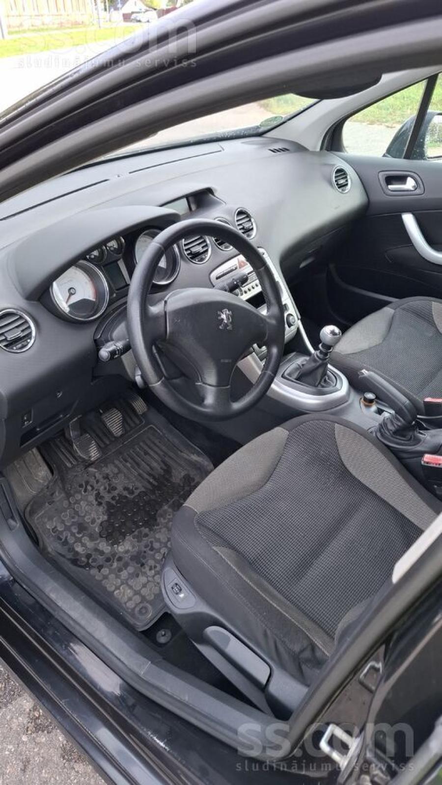 Melns Peugeot 308 2008 Daugavpils, ar dzinēja tilpumu 1.60 L un nobraukumu 344 tūkst. km par 2200 €, foto 12 vietnē AUTOMOTO.COM.LV