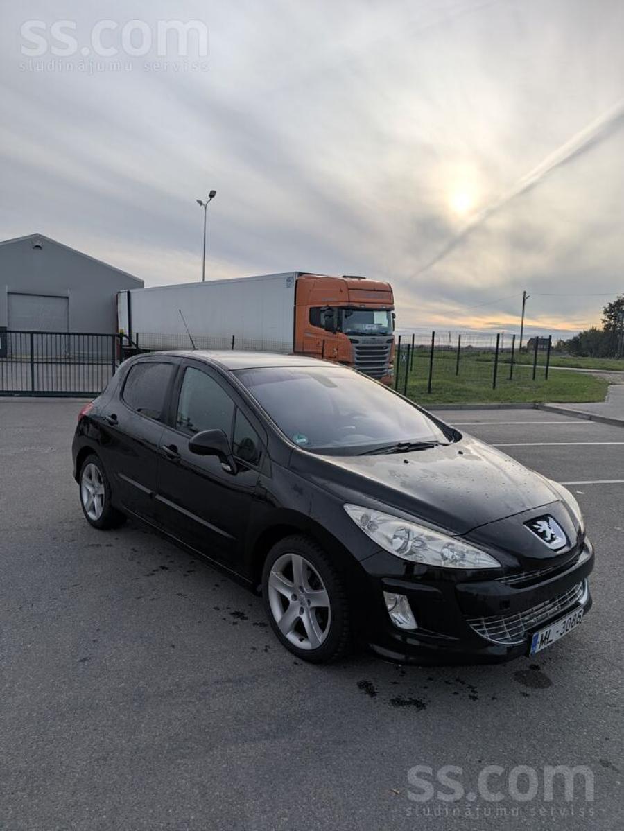 Black Peugeot 308 2008 in Daugavpils, with an engine capacity of 1.60 L and mileage of 344 thousand km for 2050 €, photo 3 on AUTOMOTO.COM.LV